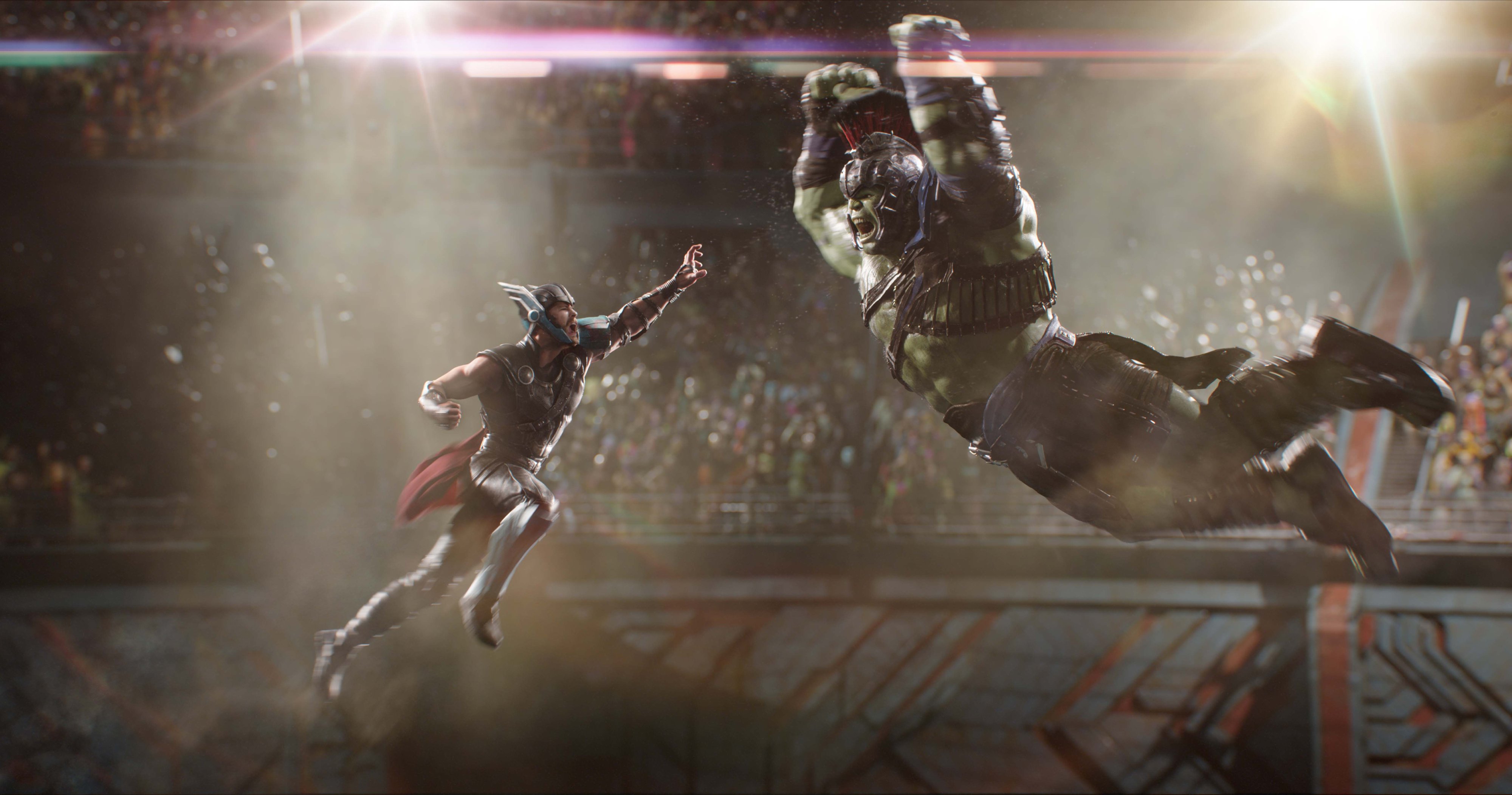 Thor jumping at Hulk - Zoom Comics – Exceptional Comic Book Wallpapers
